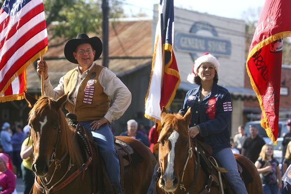 Pony Express revived, delivers letter from governor | Local News ...