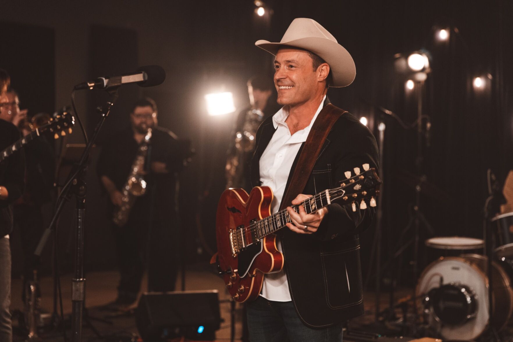Politics in music; Lonestar and Seth James to perform at the Brauntex ...