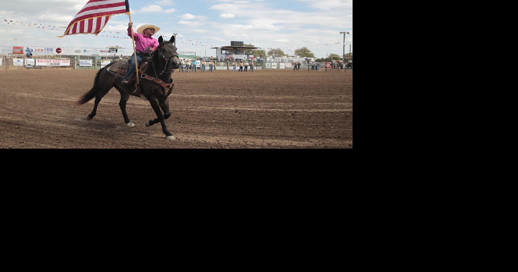 A FAIR FAREWELL: Comal County Fair concludes with carnival, rodeo ...