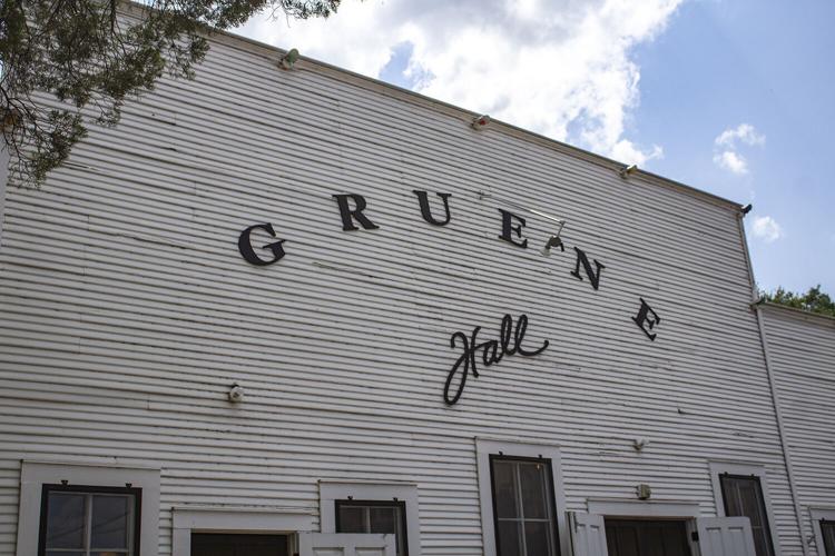 A LASTING IMPACT: Historic Gruene Hall honors late owner Pat Molak with ...