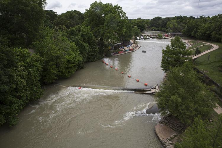 Comal River reopens, flood fears dry up as forecast shifts rain out of ...