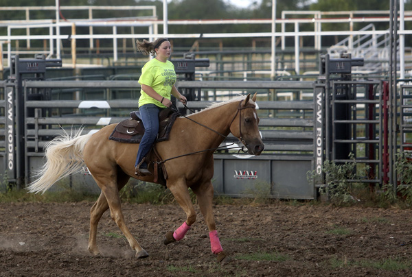Comal teens to compete for Rodeo Queen title | Lifestyle | herald ...