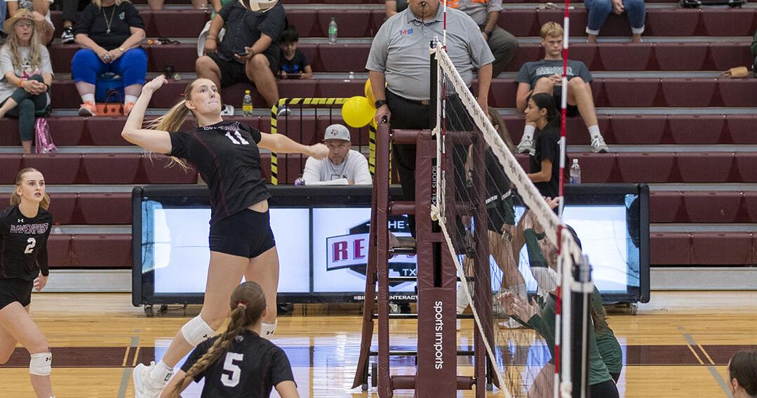 Wolves sweep Marion to close non-district | Sports | herald-zeitung.com