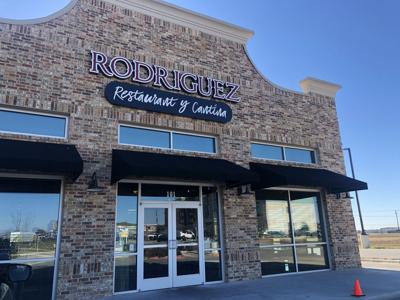 New restaurant brings west side flavor to Creekside | News | herald ...