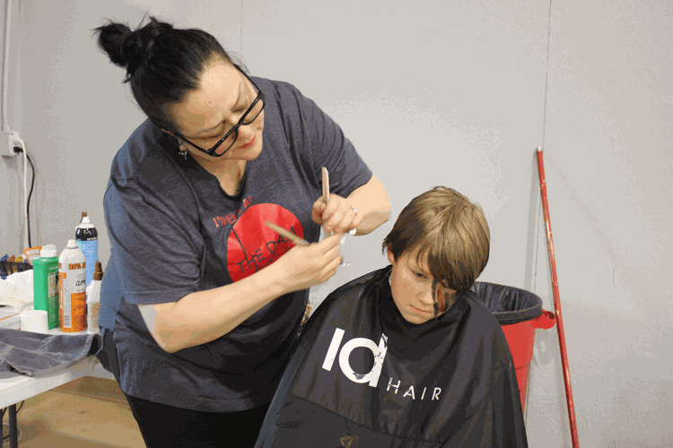 SCHOOL BELLS: Canyon Lake fixture helps get kids ready for new year ...