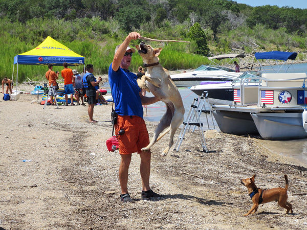 Event treats soldiers, families to a day on the water at Canyon Lake ...