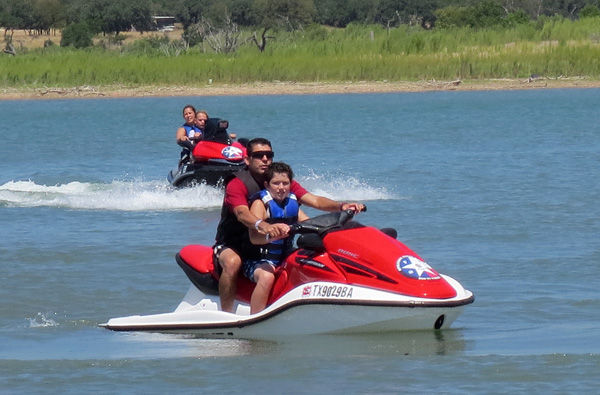 Event treats soldiers, families to a day on the water at Canyon Lake ...