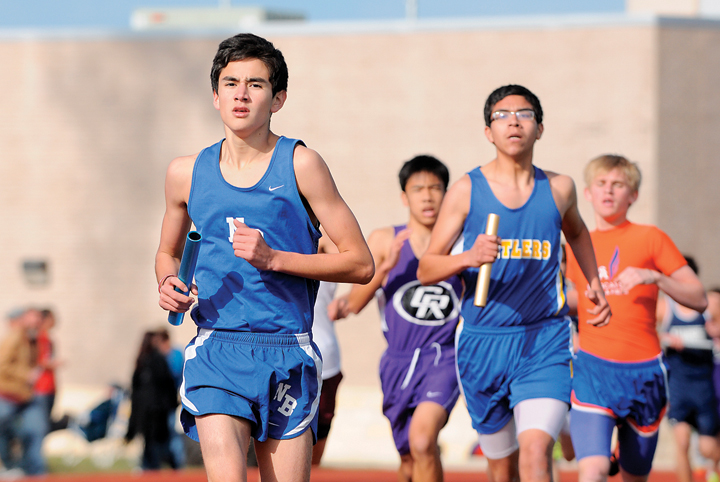 NECK AND NECK: Closely matched 25-5A teams eye district tune-up | Local ...