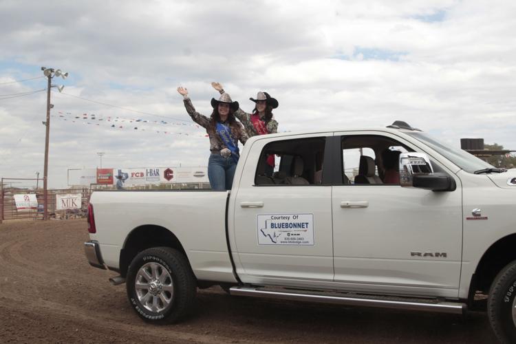 A FAIR FAREWELL: Comal County Fair concludes with carnival, rodeo ...