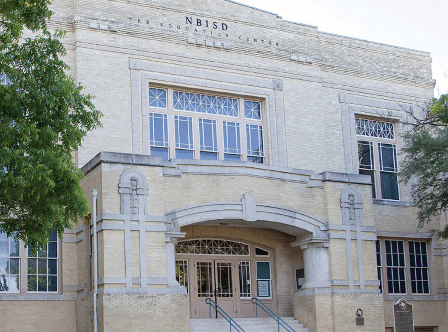 Former New Braunfels ISD admin building to become Mill Street Youth Center | News | herald ...