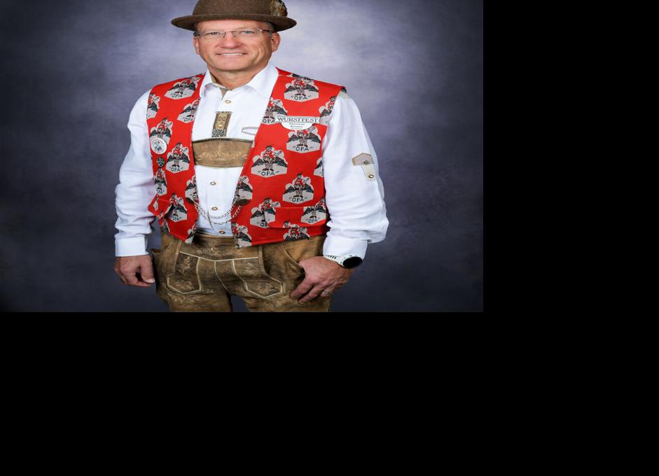 Wurstfest Association inducts, promotes members, honors late Judge ...