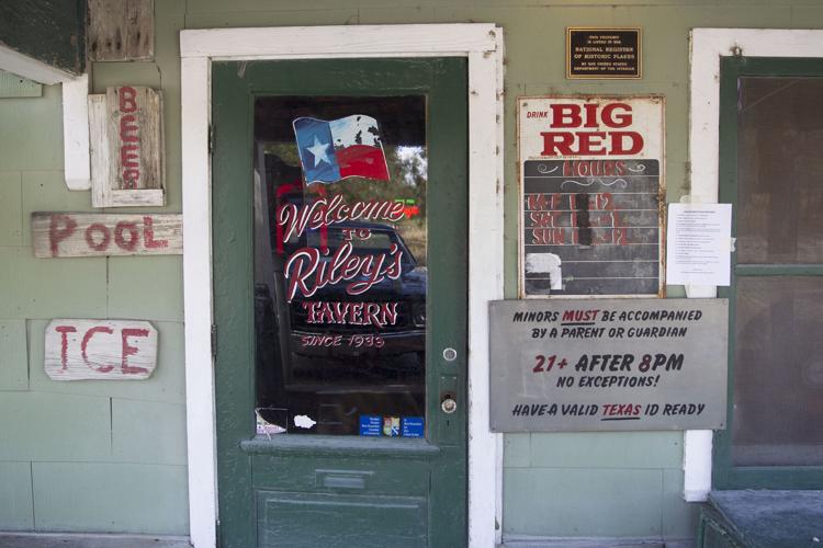 Riley’s Tavern in New Braunfels celebrating 90 years of warm atmosphere ...