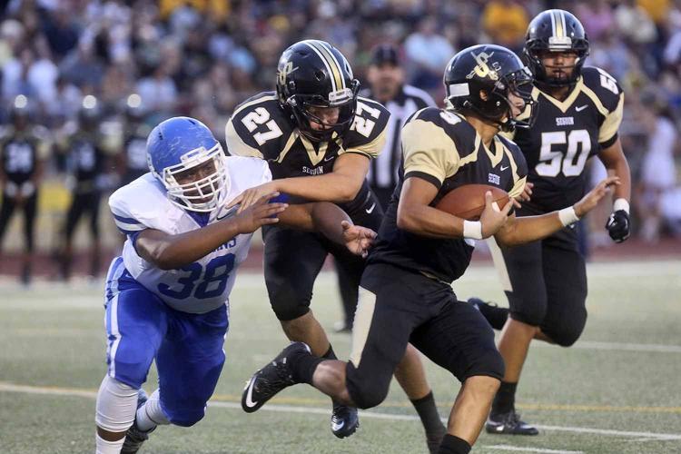 Defense abuzz: Unicorn ‘swarm’ is on a roll heading into Friday bout ...