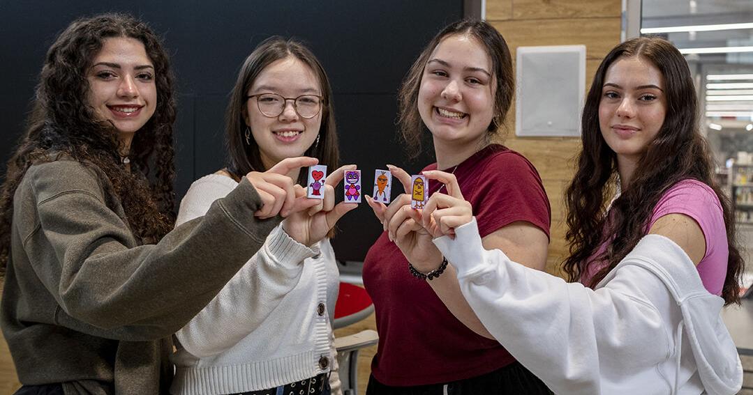 Davenport HS 'Botjoy' art project to benefit San Antonio children's ...