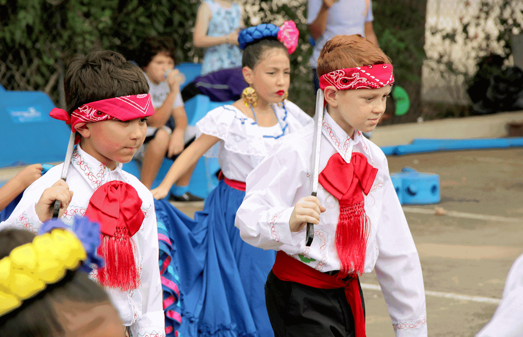 Long-awaited westside library branch holds grand opening in New ...