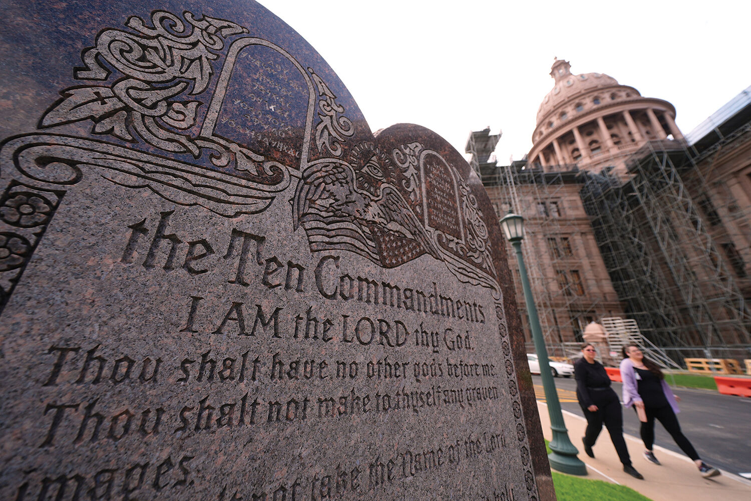 Placement of Ten Commandments in schools draws mixed community ...