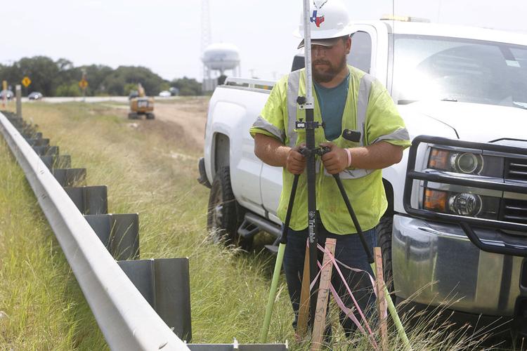 Loop 337 construction focuses on overpasses | News | herald-zeitung.com