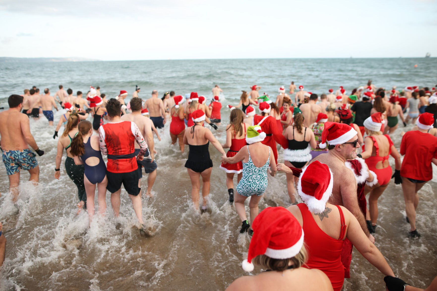 Britain Northern Ireland Christmas Eve Swim | Associated Press ...