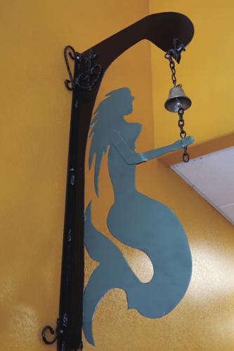 Waterman-Raye made things her way at the Mermaid Café | Business ...