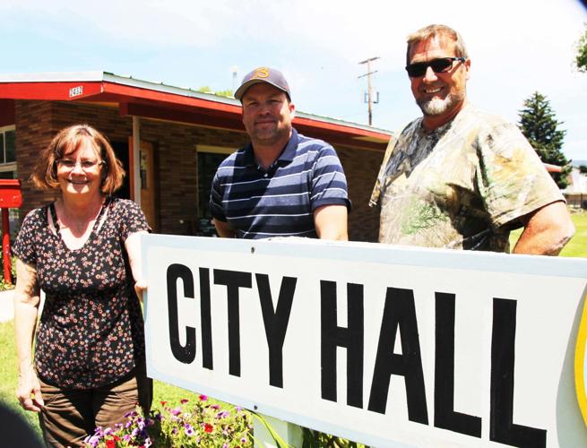 Malin celebrates its past with a party | Local News | heraldandnews.com