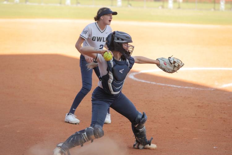 Lady Owls lose 10-0 to rival Southern Oregon in NAIA World Series ...