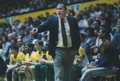 Former Oregon Ducks men’s basketball coach Don Monson dies at age 92 ...