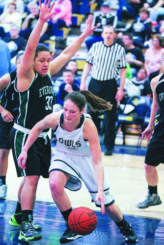 Geoducks upset Owl women, standings | Email Blast | heraldandnews.com