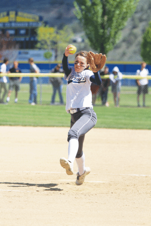 Henley teams romp: Hornets push past Douglas softball to quarterfinals ...