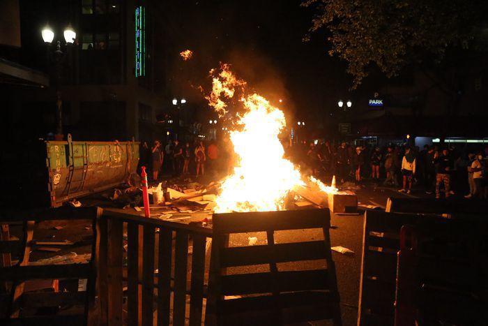 Riots erupt in downtown Portland after peaceful protest of George Floyd ...