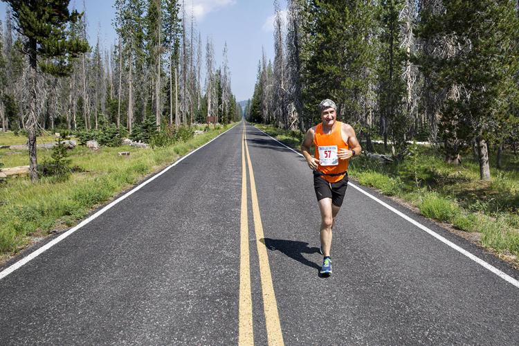 Smoke or no smoke, racers complete the Crater Lake Rim Runs | Gallery ...