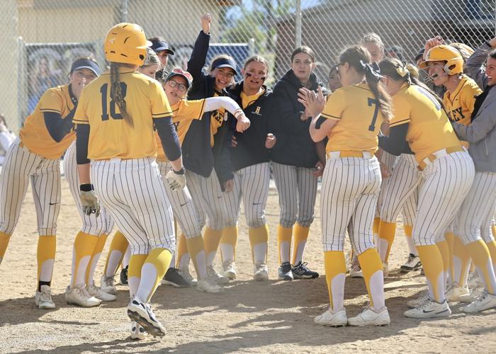 Klamath Basin roundup: Henley High softball, baseball teams advance to ...