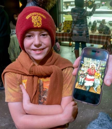 For kids who feel left out, Bend’s ‘Sandra Claus is a hit’ | News ...