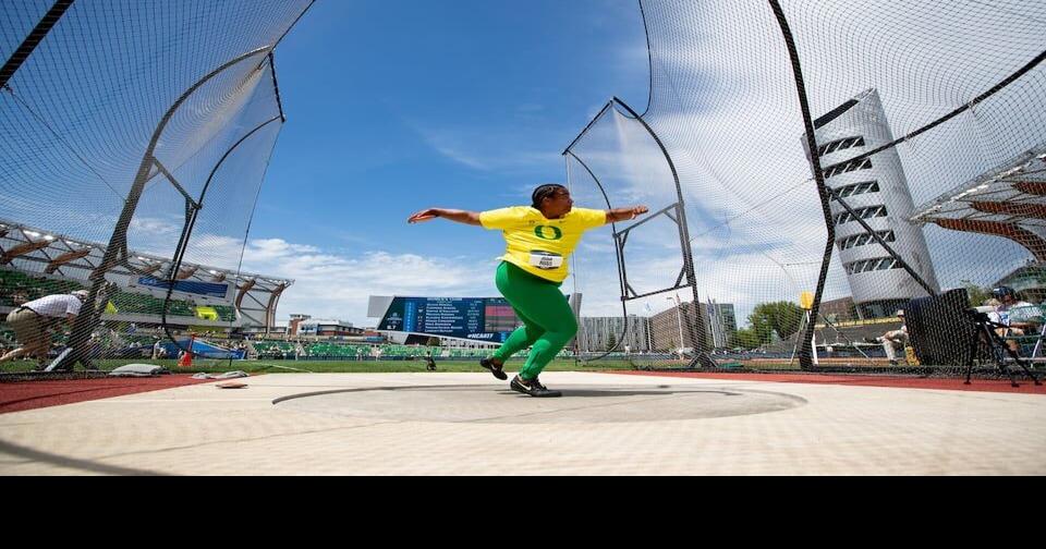 Ducks shot putter Jaida Ross receives national honor | Sports | heraldandnews.com