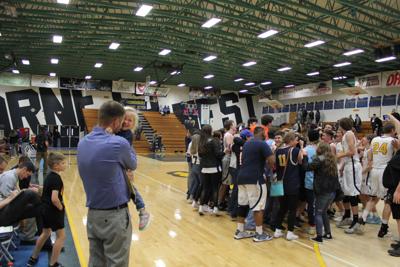 Prep notebook: Luke Hammond steps down as Henley boys basketball coach ...