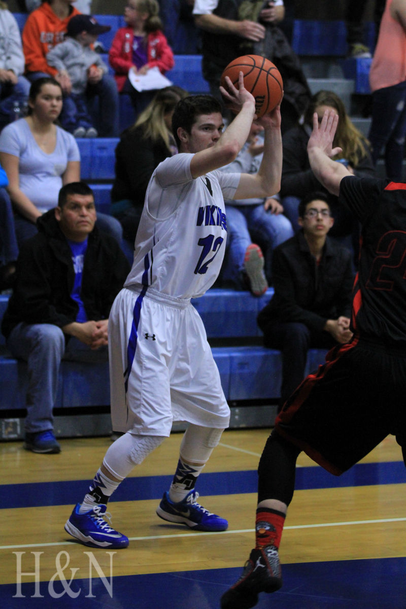 Tillamook at Mazama boys basketball | Gallery | heraldandnews.com