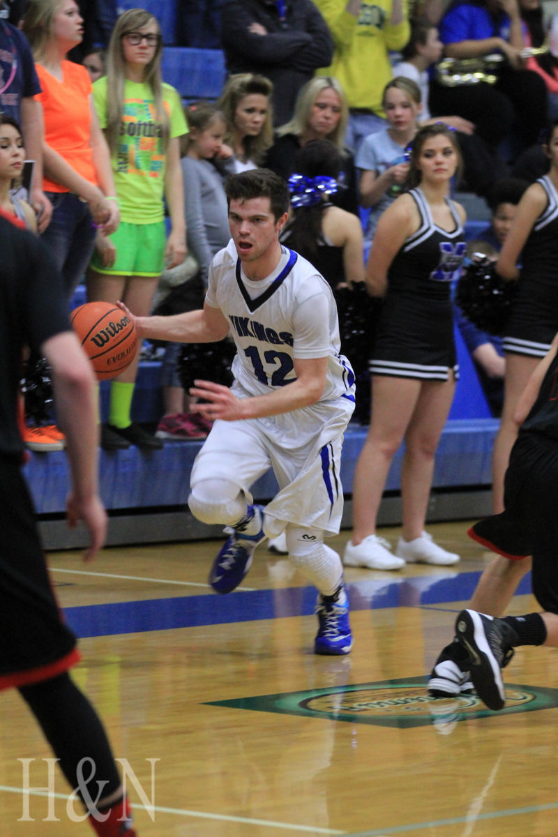 Tillamook at Mazama boys basketball | Gallery | heraldandnews.com