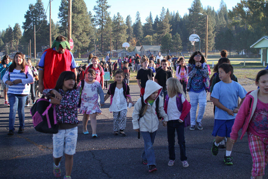 Chiloquin Elementary celebrates National Walk and Bike to School Day ...