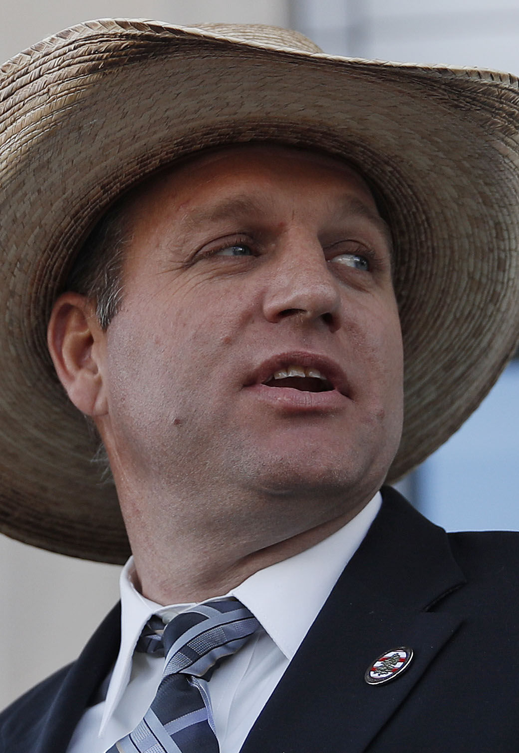 Ammon Bundy speaks at private dinner in Klamath Falls | Klamath ...