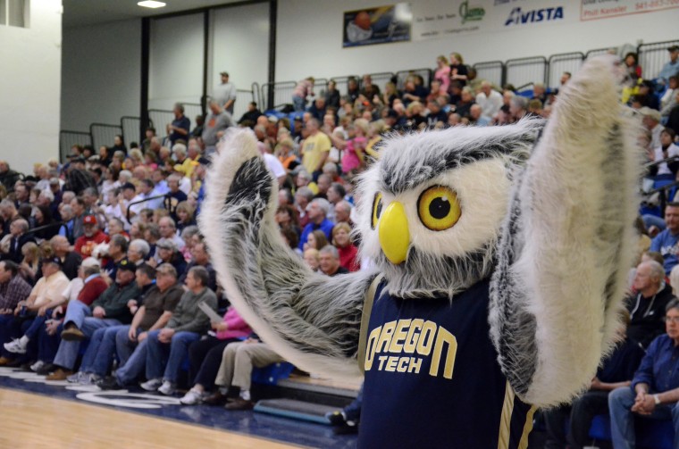 OIT: Fans get a win in final home game before Branson | Gallery ...