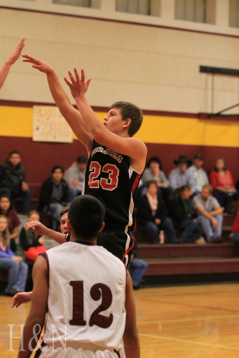Bonanza vs Surprise Valley boys basketball | Gallery | heraldandnews.com