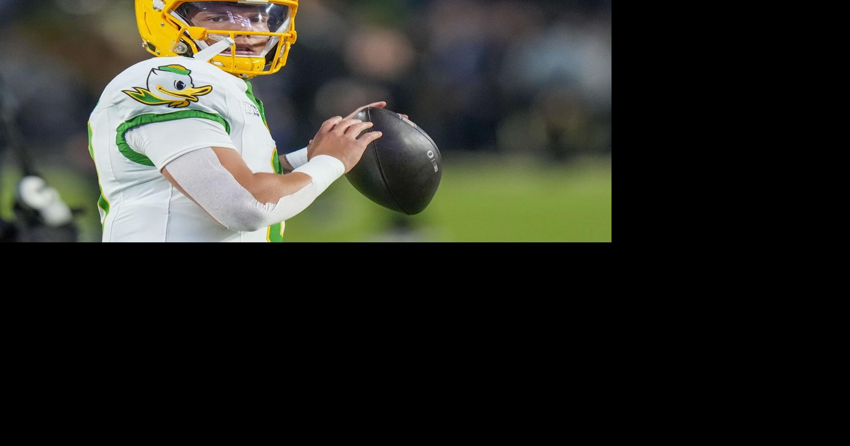 Oregon quarterback Dillon Gabriel finalist for Maxwell, Davey O’Brien ...