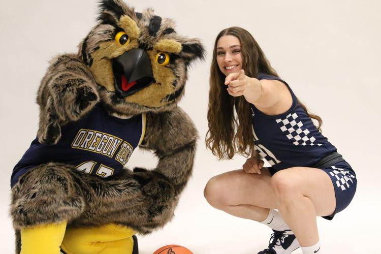 Oregon Tech unveils modernized Hootie mascot | Sports | heraldandnews.com