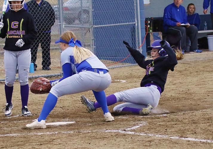 Season opener: Vikings surpass seventh inning storm, beat Challengers ...