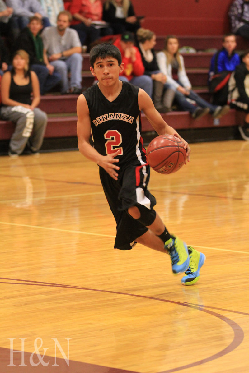 Bonanza vs Surprise Valley boys basketball | Gallery | heraldandnews.com