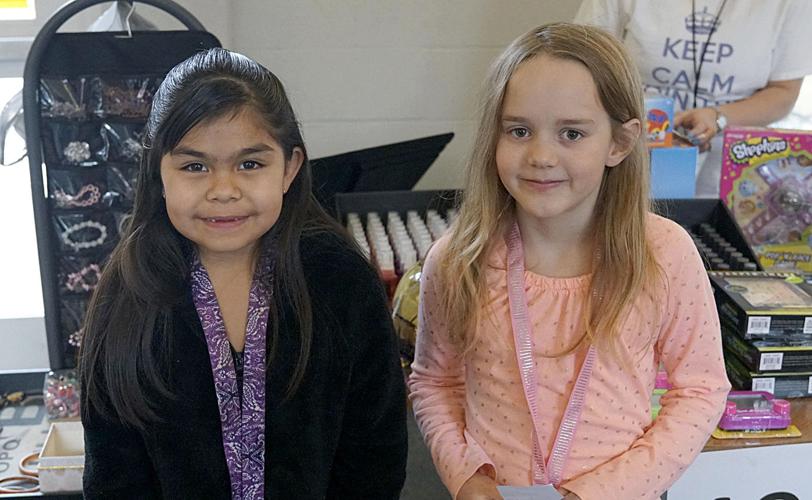 Conger Elementary comes together with the Gotcha program | Local News ...