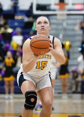 Klamath Basin roundup: Henley girls cruise to another Skyline ...