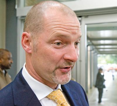 Once a hero for stopping a bank robbery, now accused of one | News ...