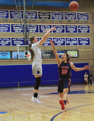 Freshmen help Mazama sink Phoenix | Klamath | heraldandnews.com