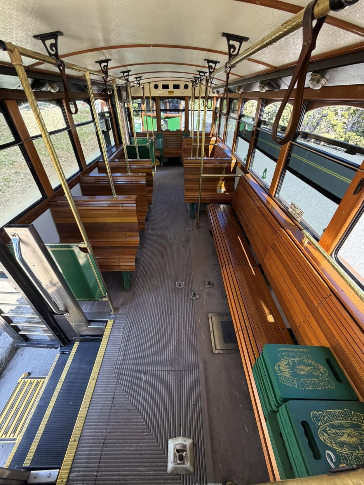 All aboard! Crater Lake Trolley season takes off | News | heraldandnews.com