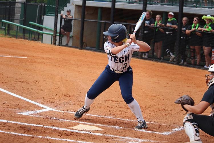 Column: All in the family for Oregon Tech's Mick softball clan | Sports ...